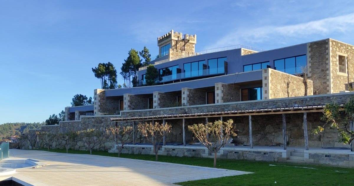Com inauguração em julho, torre de castelo é atração e símbolo de novo ...