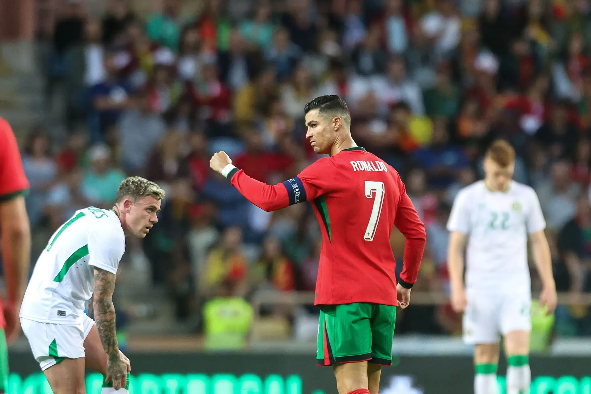 SIIIM! Cristiano Ronaldo cria novo conceito de sports bar nos hotéis ...