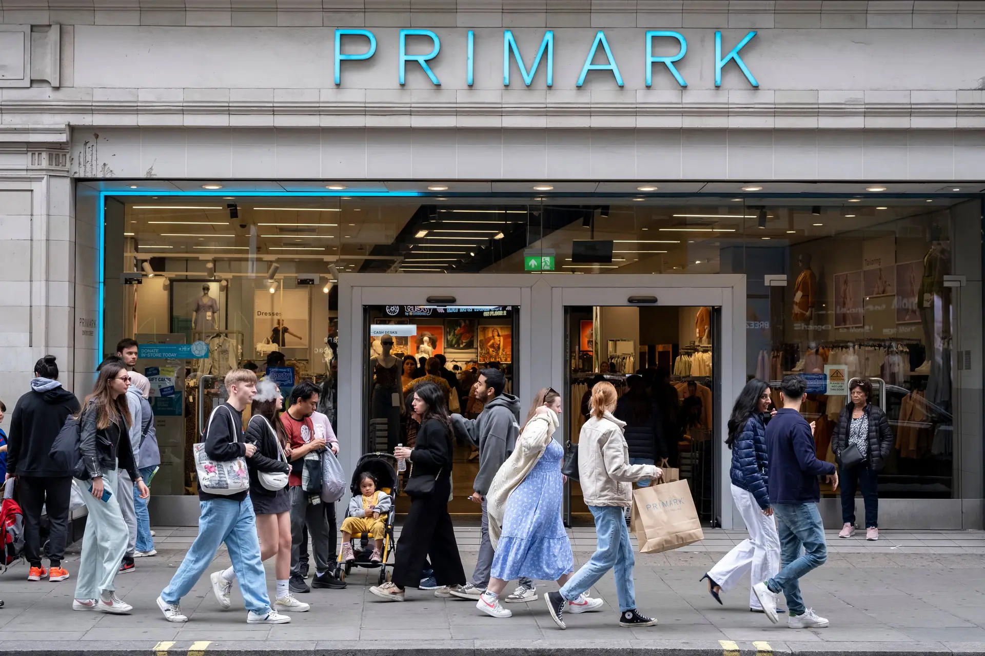 Primark quer abrir mais quatro lojas em Portugal e criar 500 novos ...