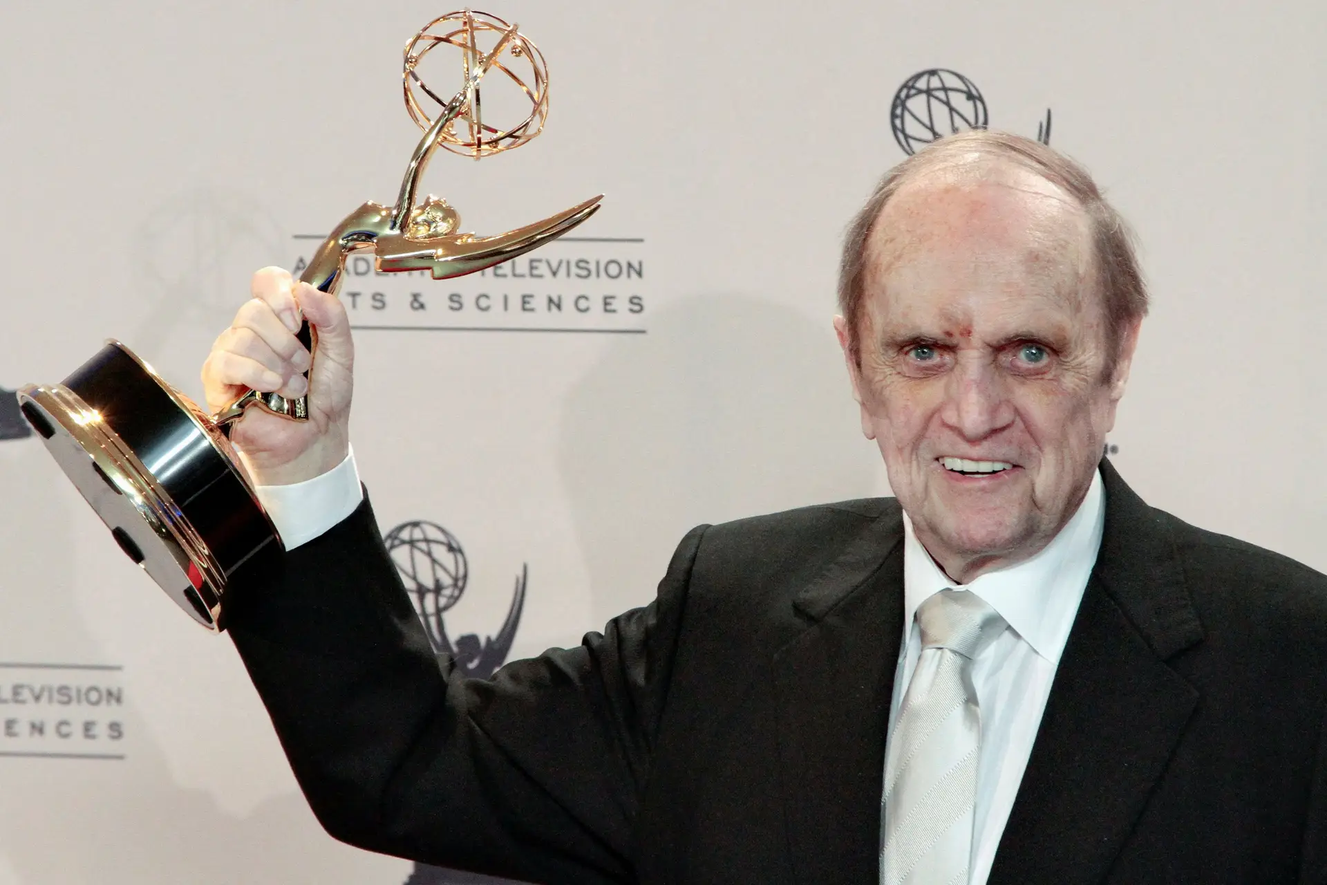 Ator e comediante norte-americano Bob Newhart morre aos 94 anos - Expresso