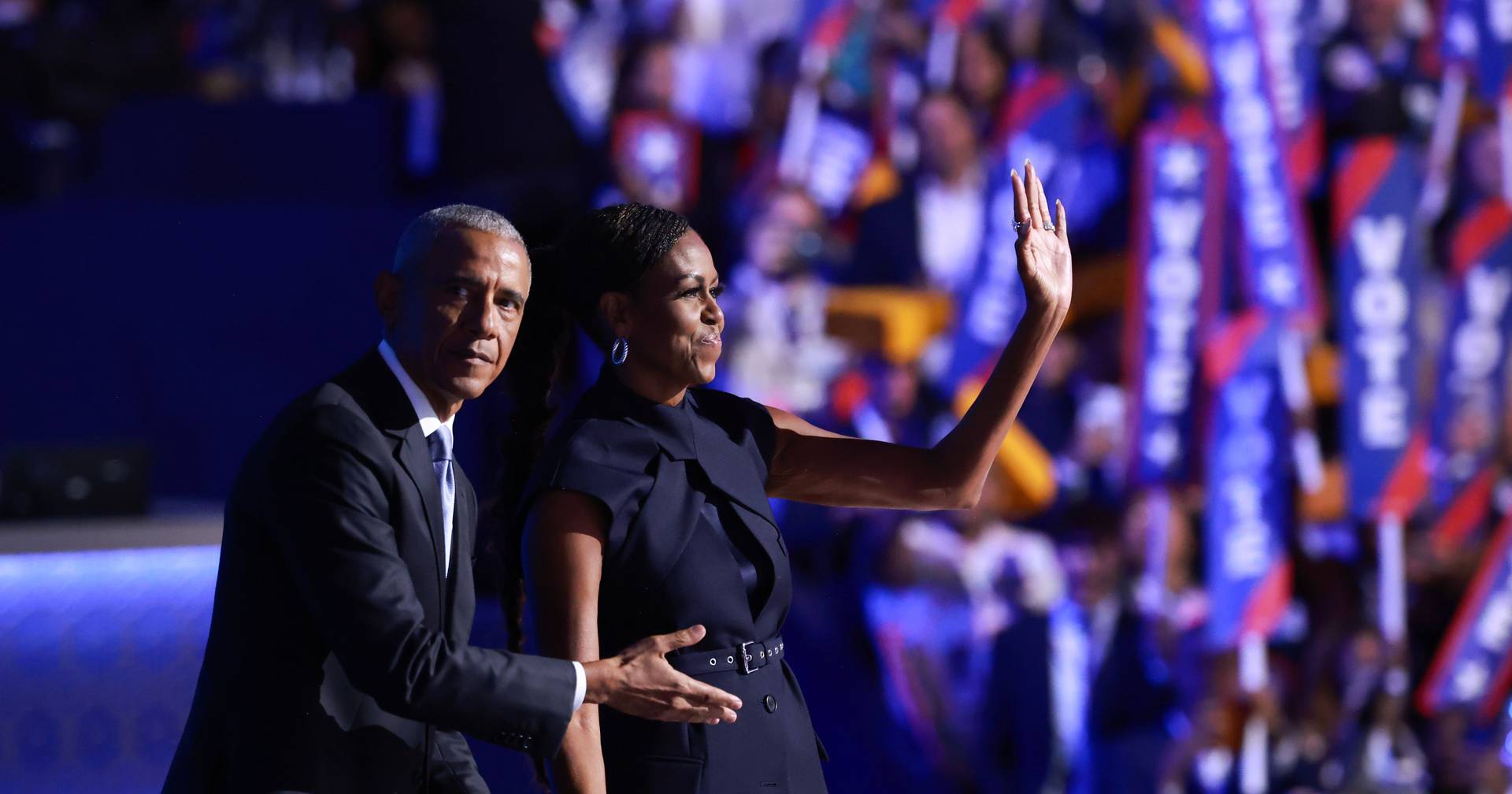 “Yes, she can” – Obamas reerguem um movimento e incendeiam democratas ...