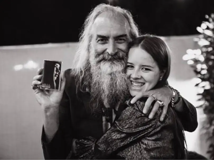 “Estou chocado”: Warren Ellis, dos Bad Seeds, presta homenagem à jovem ...