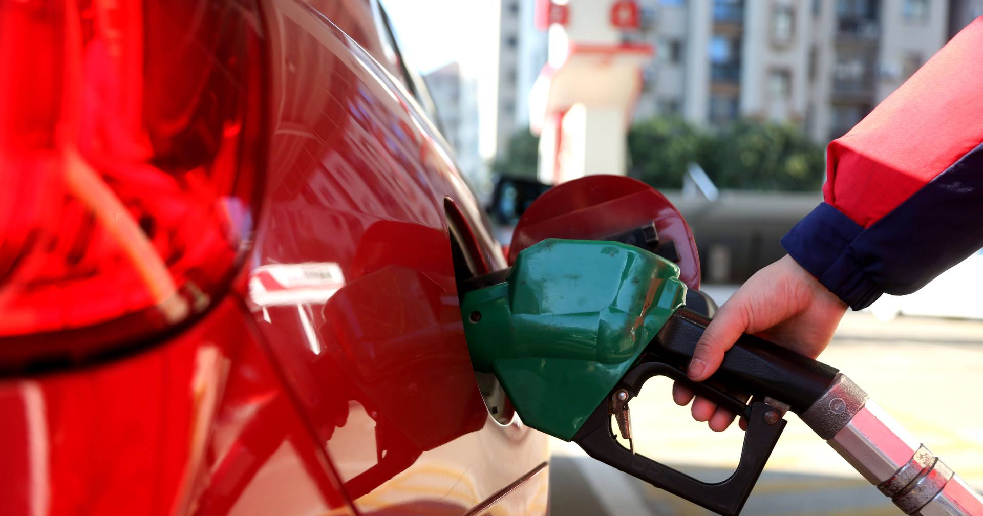 Preços dos combustíveis: gasóleo continua a subir, gasolina desce ...