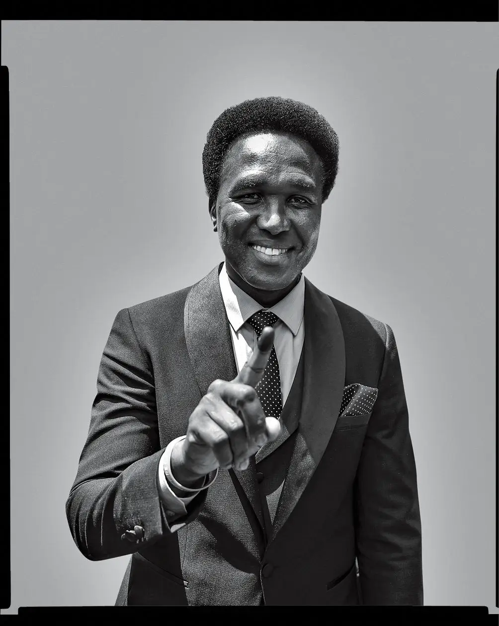 Quem é Venâncio Mondlane, o rosto da maior insurgência popular em ...