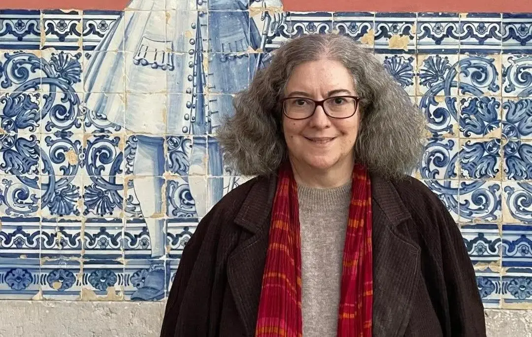 Nasceu Maria José da Silva Fidalgo de Oliveira e morreu Adília Lopes. E ...