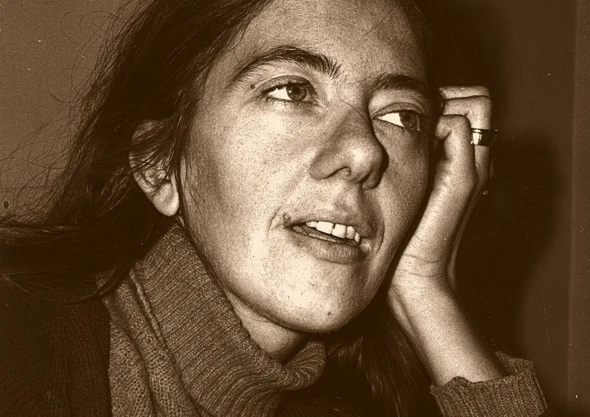 Gravou discos, deu poesia ao rock e um altifalante à luta da mulher ...