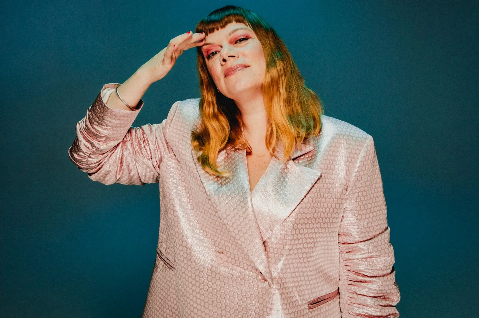 "Não há quem não sinta um cheiro a anos 30": Capicua e Gisela João ...