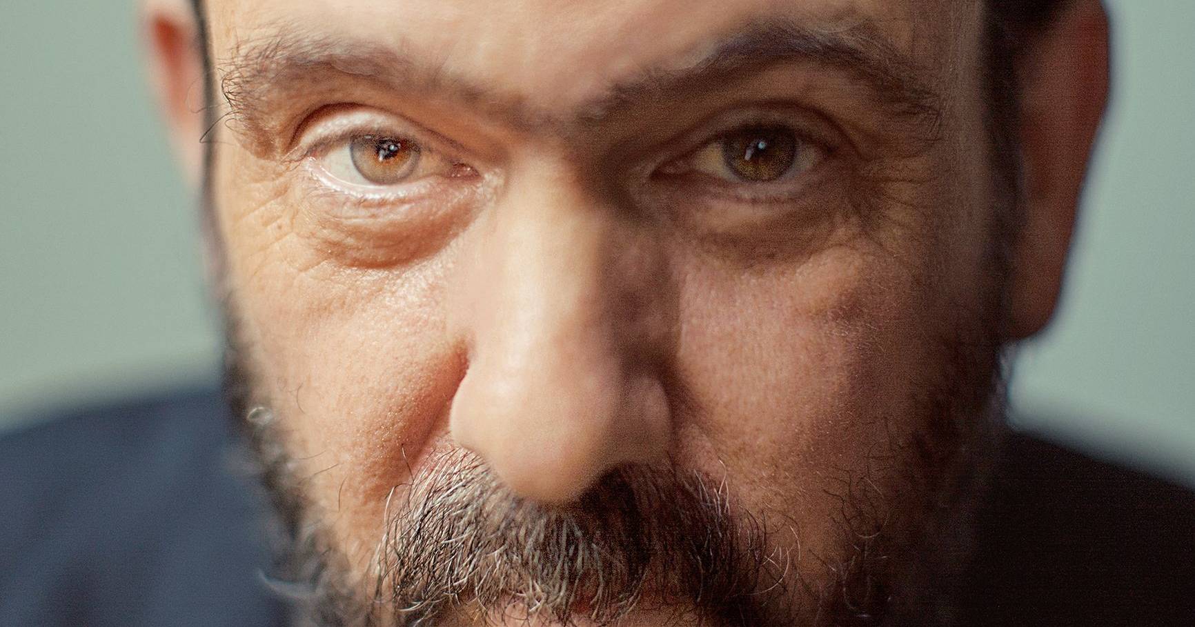 Depois do silêncio, Mark Eitzel está de volta: “O vinho é muito, muito ...