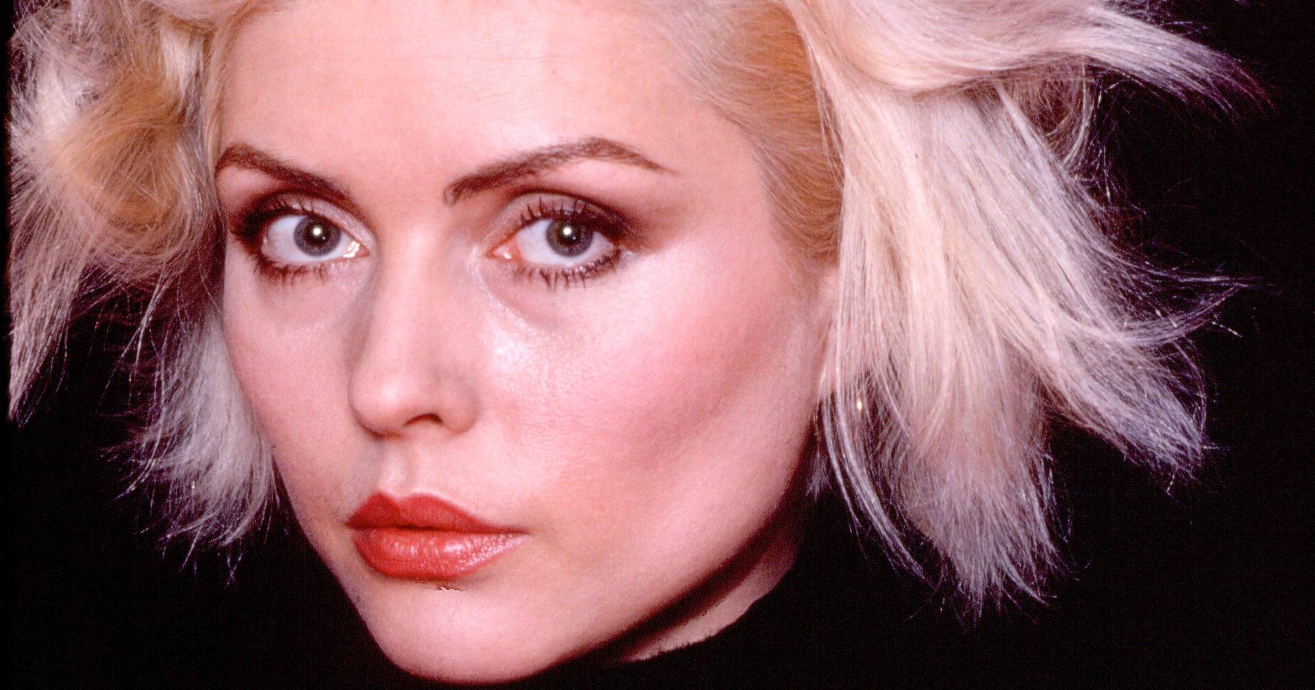 Debbie Harry, dos Blondie, faz 80 anos: cantemos-lhe parabéns com uma ...