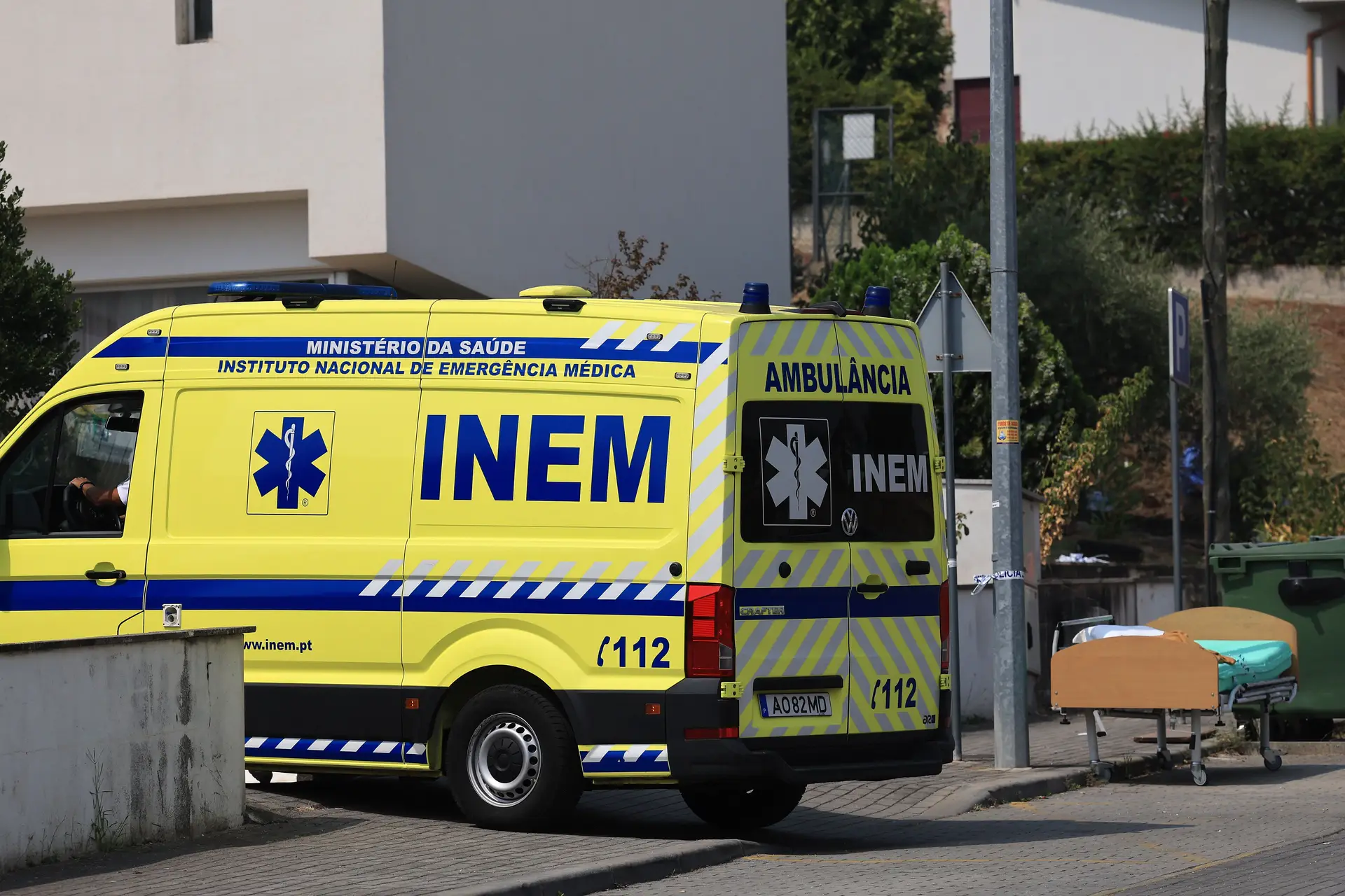 INEM deixa de ter ambulâncias - Expresso
