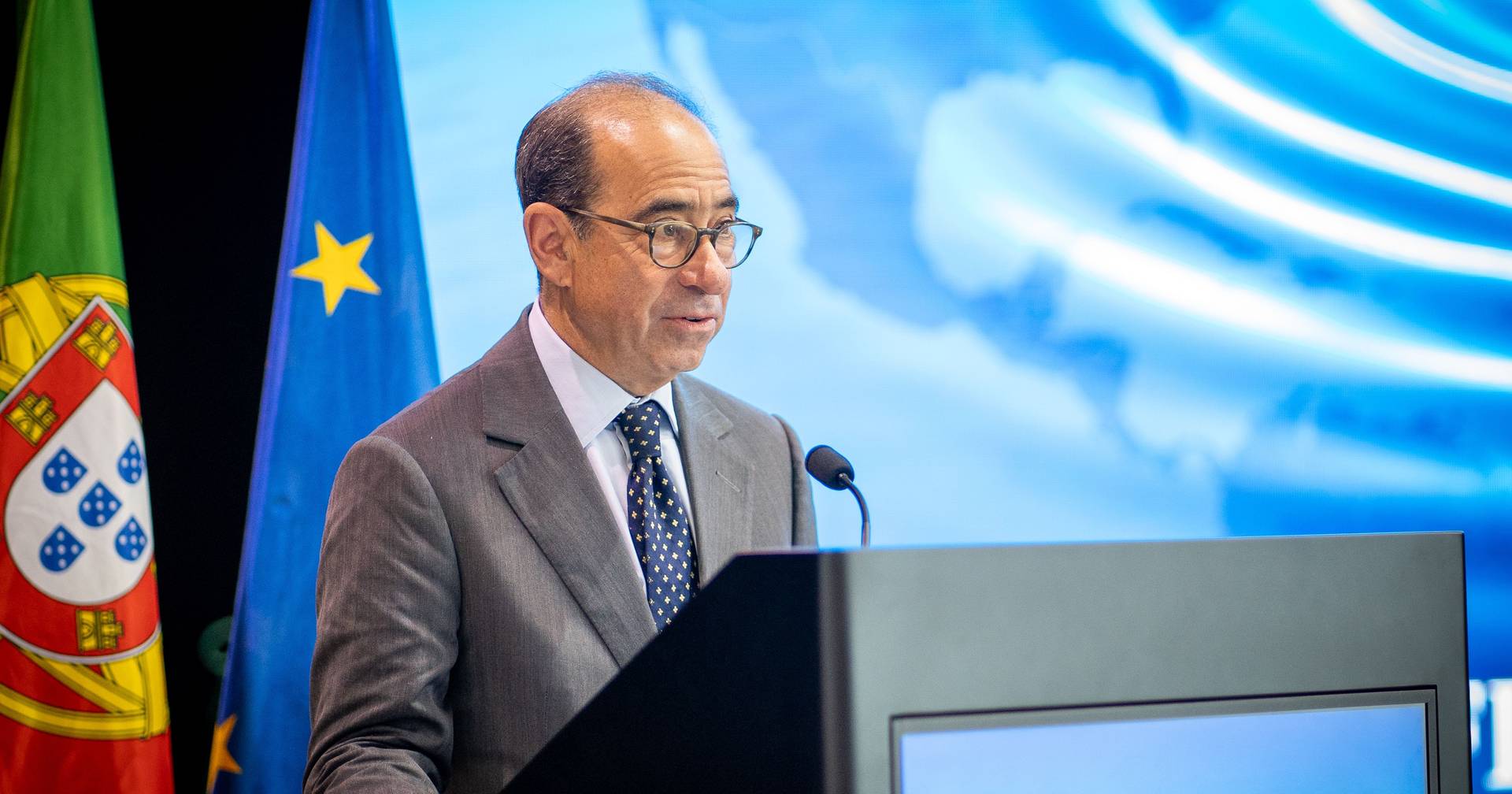 Ian Lesser, sobre a guerra na Ucrânia: “Há uma escolha a fazer, entre ...