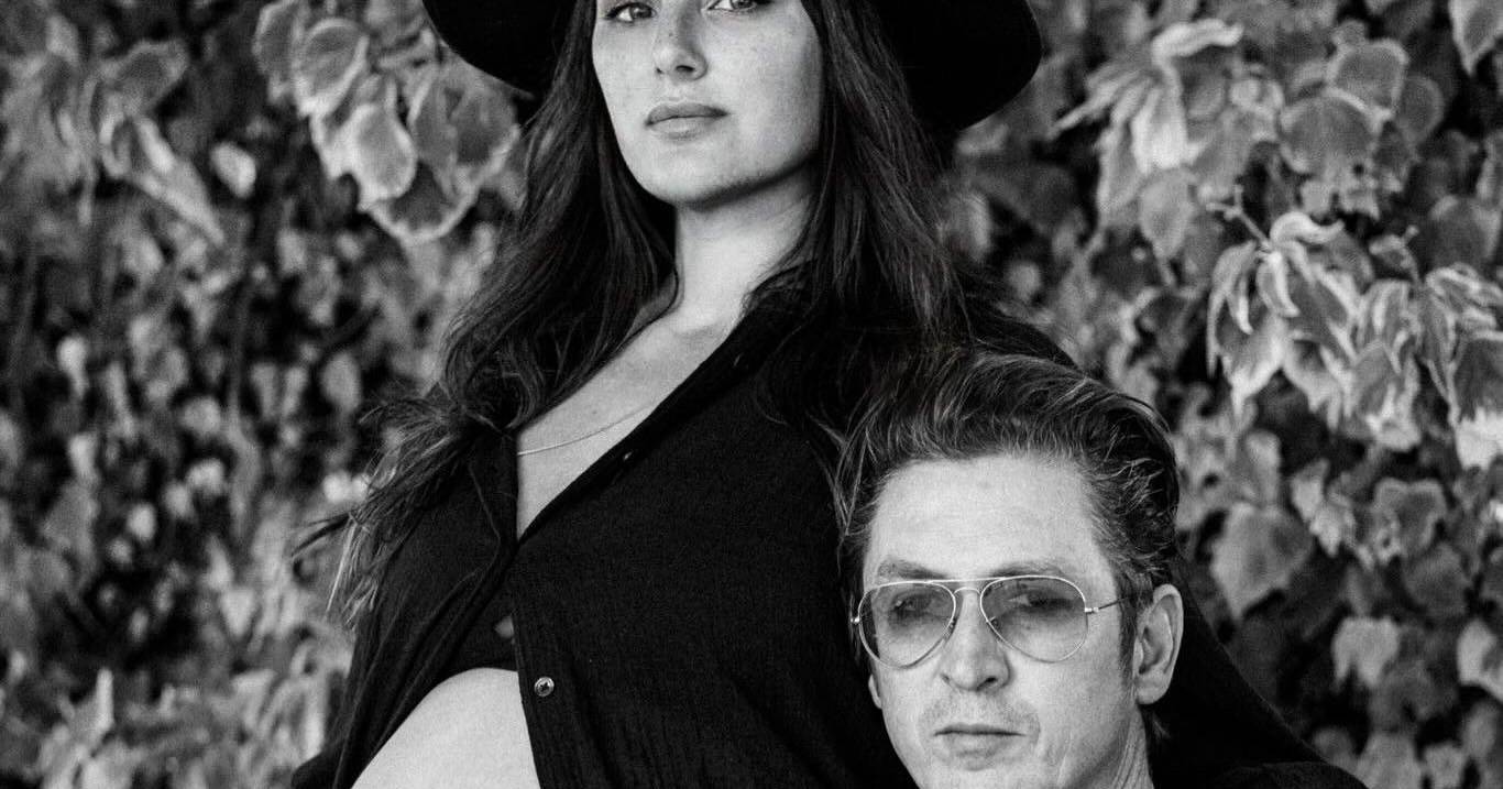 Legendary Tigerman e Helena Coelho anunciam nascimento do primeiro ...