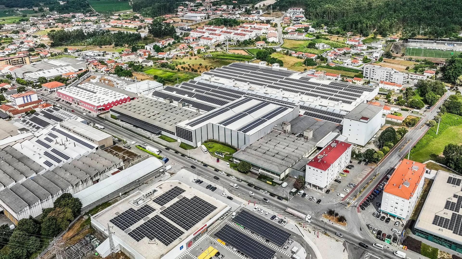 Têxteis: Riopele perde encomendas, mas espera mais um ano recorde ...