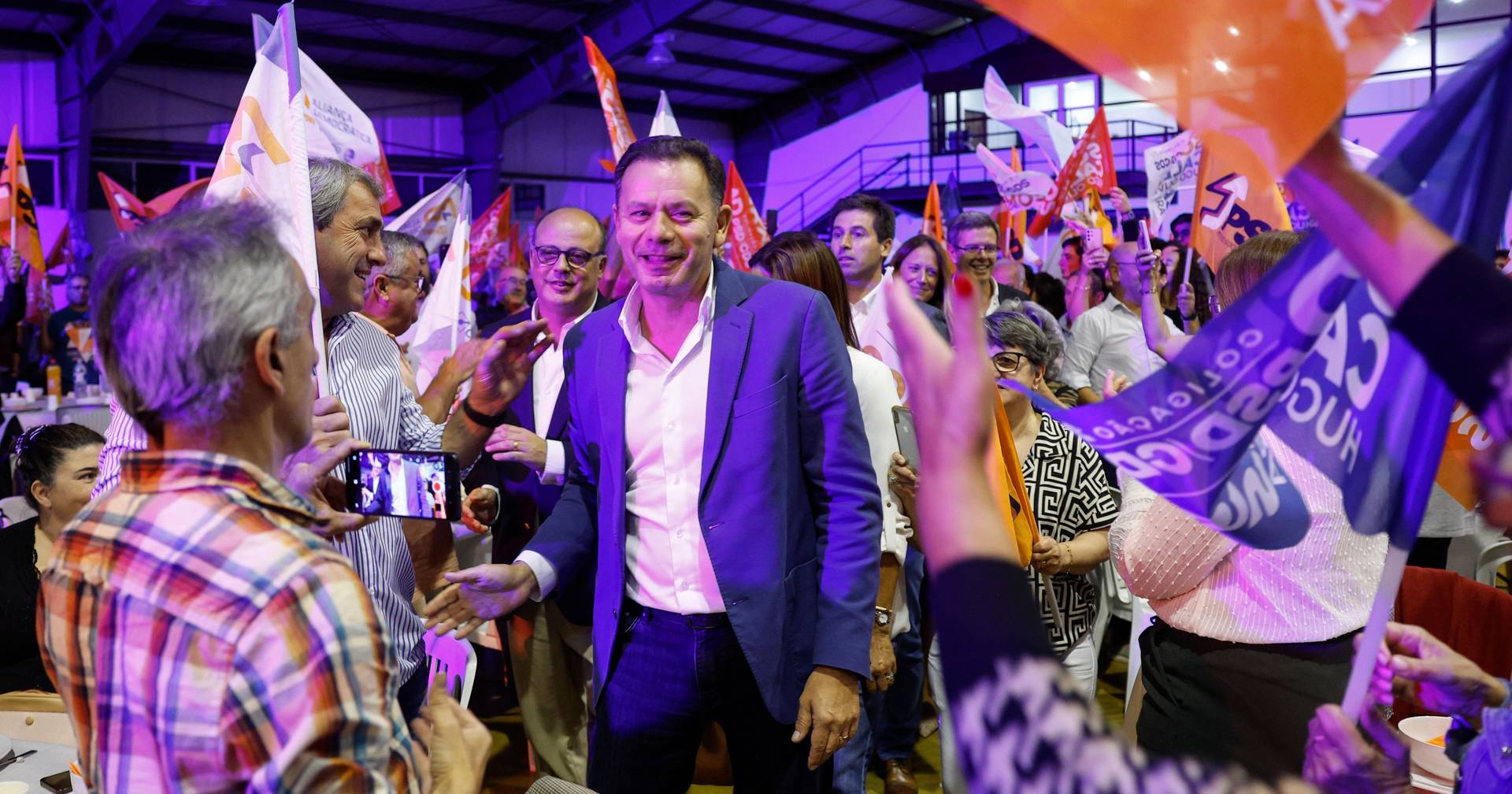 Montenegro voltou às Caldas em campanha, mas desviou-se de prometer aqui o novo Hospital do ...