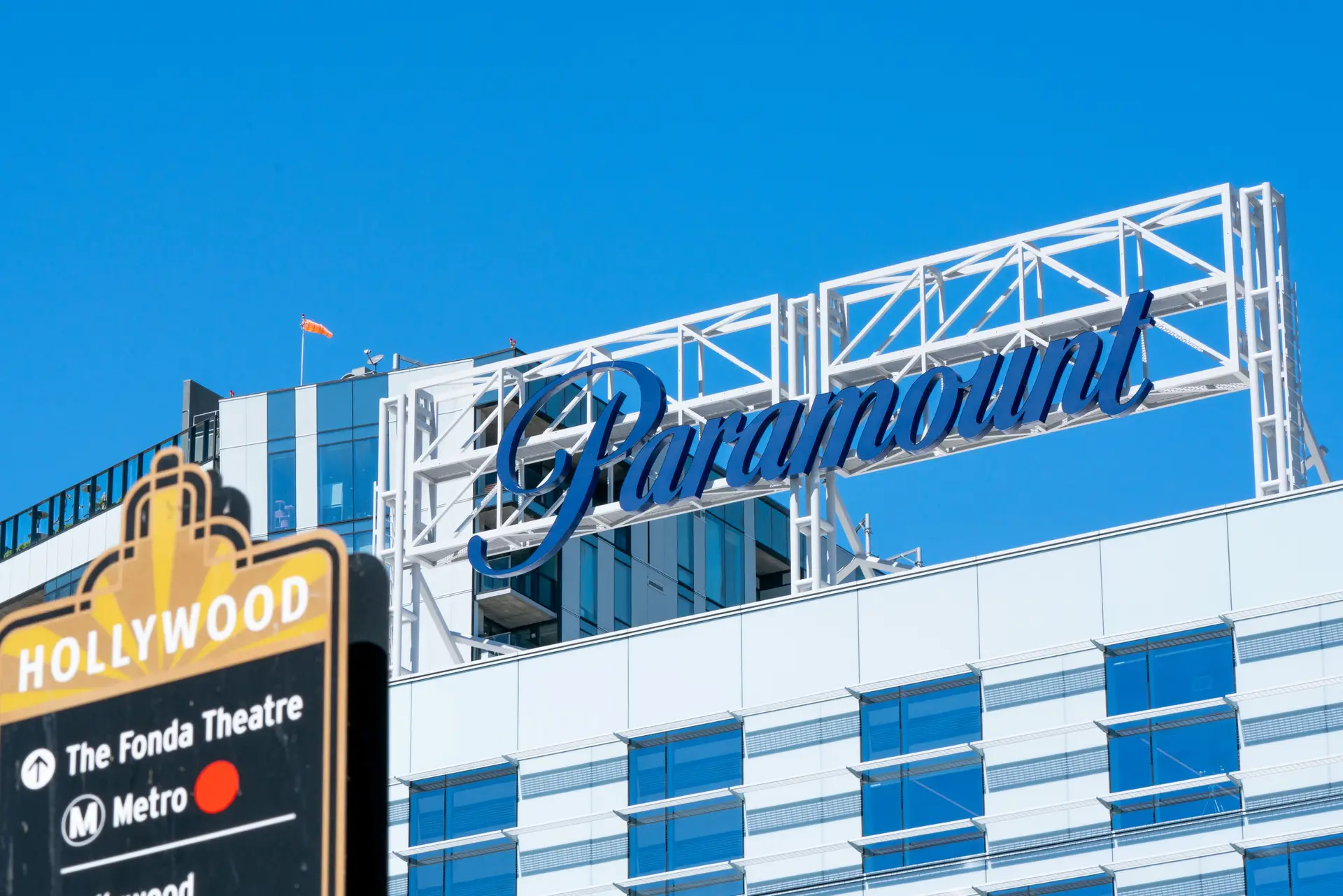 Paramount compra site de notícias “The Free Press” por €128 milhões e ...