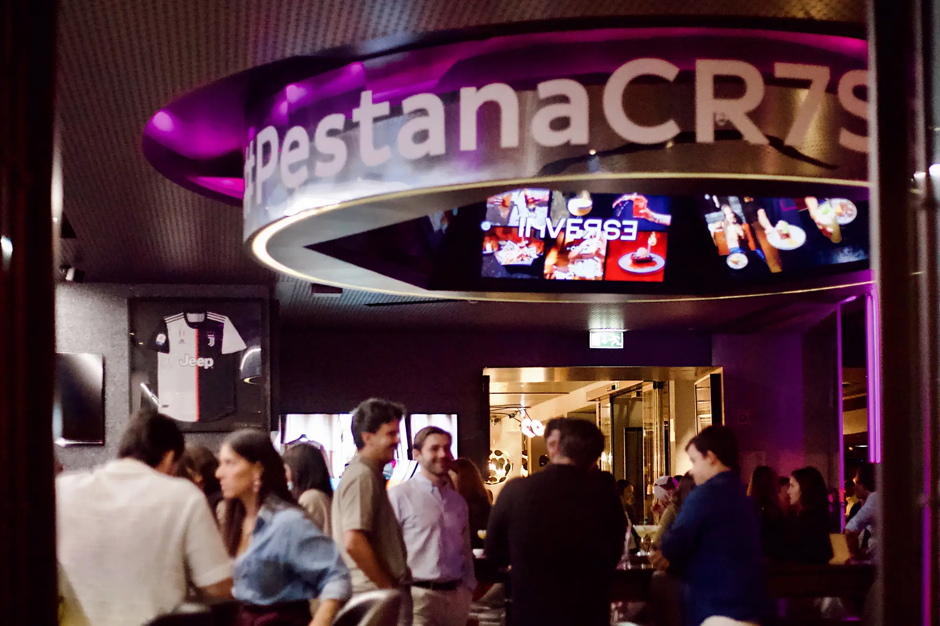 SIIIM! Cristiano Ronaldo cria novo conceito de sports bar nos hotéis ...