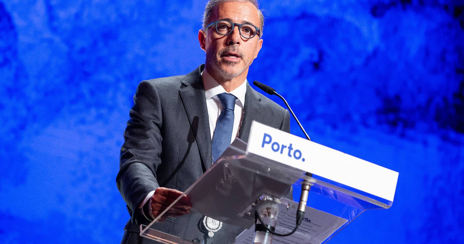 Pedro Duarte pesca vereador do PS para navegar maré calma no Porto: “É ...