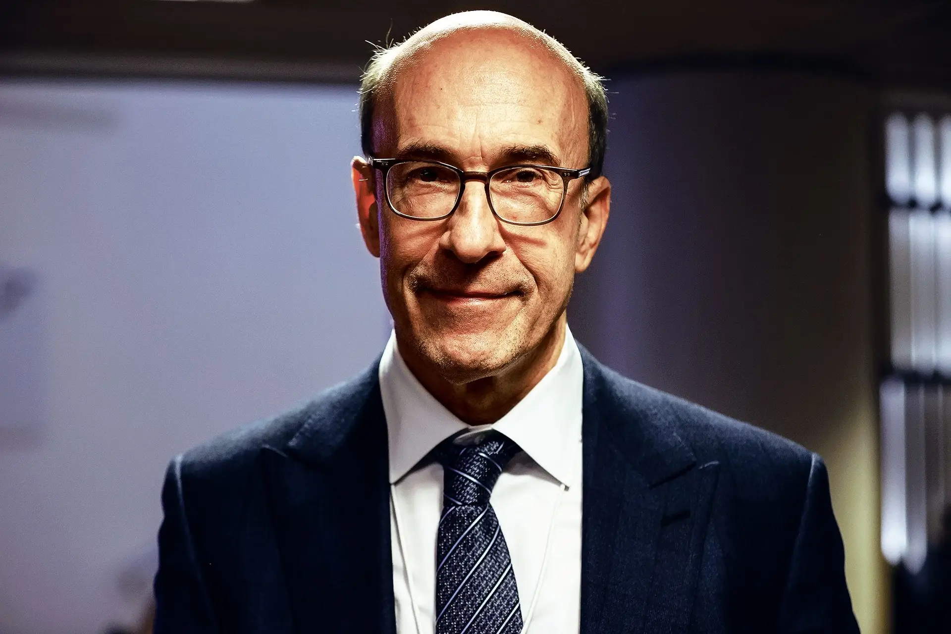 Kenneth Rogoff: “Os EUA correm risco de uma crise de dívida” - Expresso