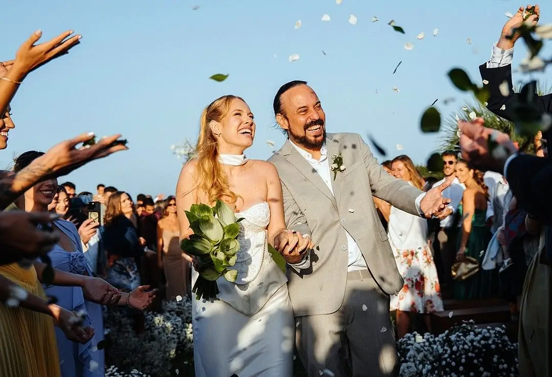 Gabriel O Pensador casa-se aos 51 anos com a ‘influencer’ Gabriela ...