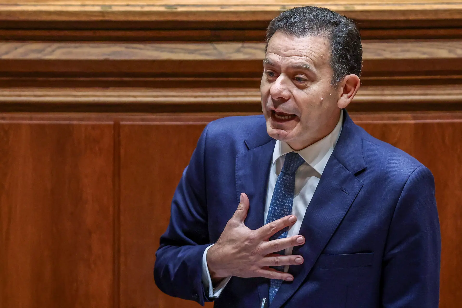 Montenegro aumenta objetivos e fala de salário mínimo nos 1600 e médio ...