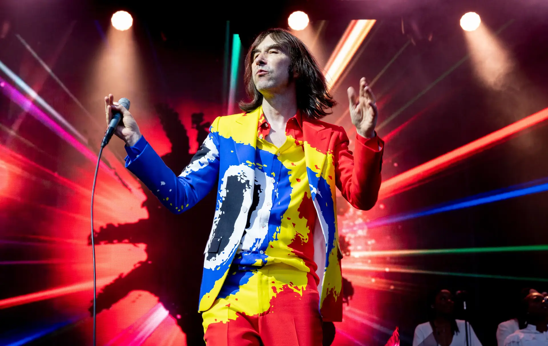Primal Scream criticados por fundirem a estrela de David com a cruz ...