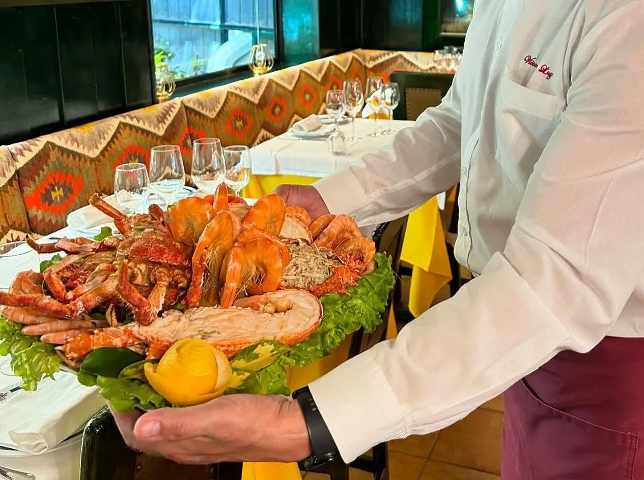 Com “os pratos que fizeram história”, famoso restaurante de Cascais ...