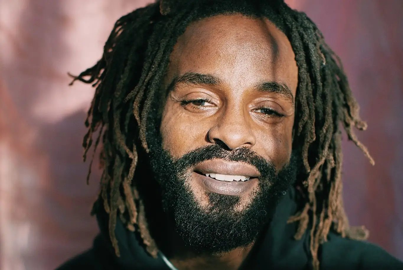 John Forté, colaborador dos Fugees, encontrado morto aos 50 anos - Expresso