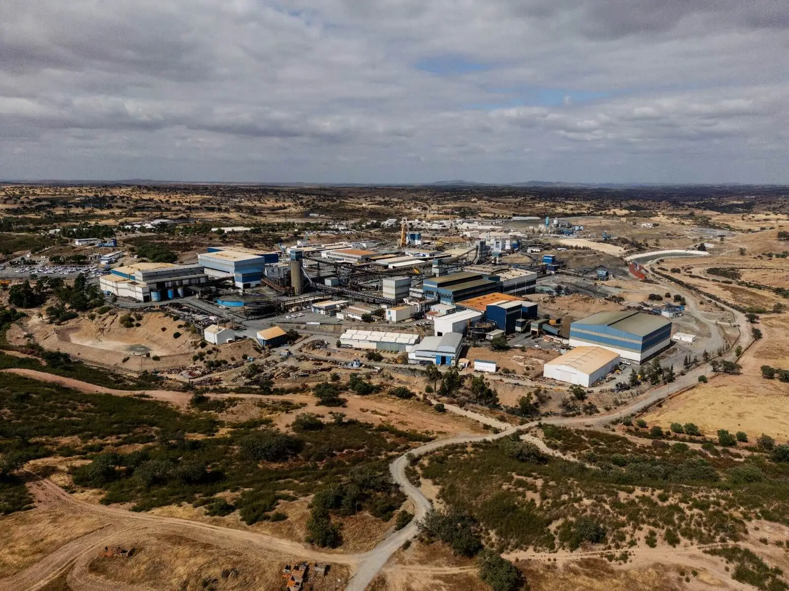 Maior central solar para autoconsumo em Portugal vai nascer junto à ...