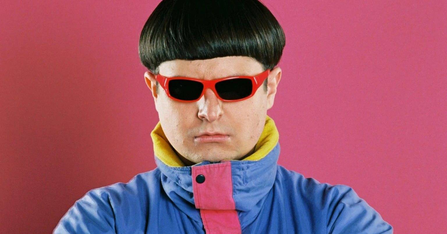 Cantor Oliver Tree morre em acidente aéreo no Brasil: tinha concerto em ...