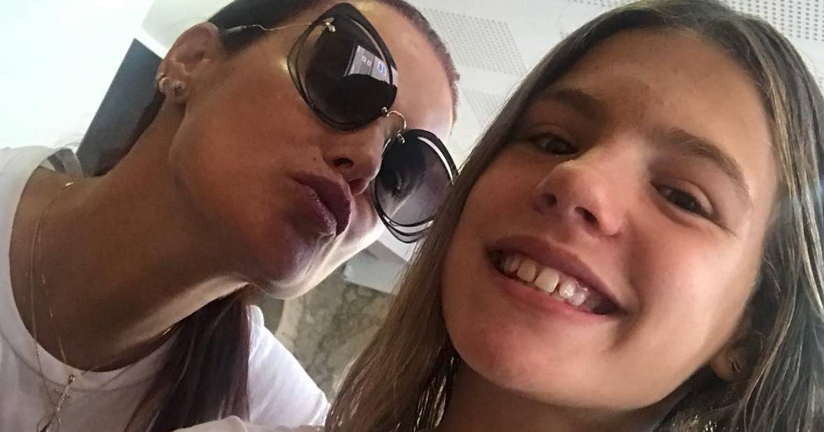 Elma Aveiro orgulhosa da filha Eleonor - Fama Show