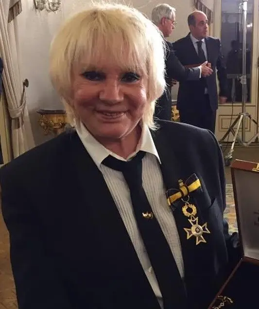 Florbela Queiroz de luto - Fama Show