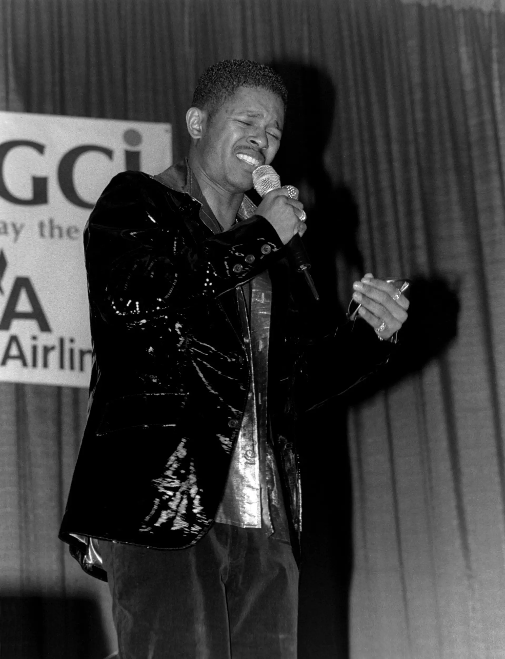 Morreu o cantor Jesse Powell, aos 51 anos - Fama Show
