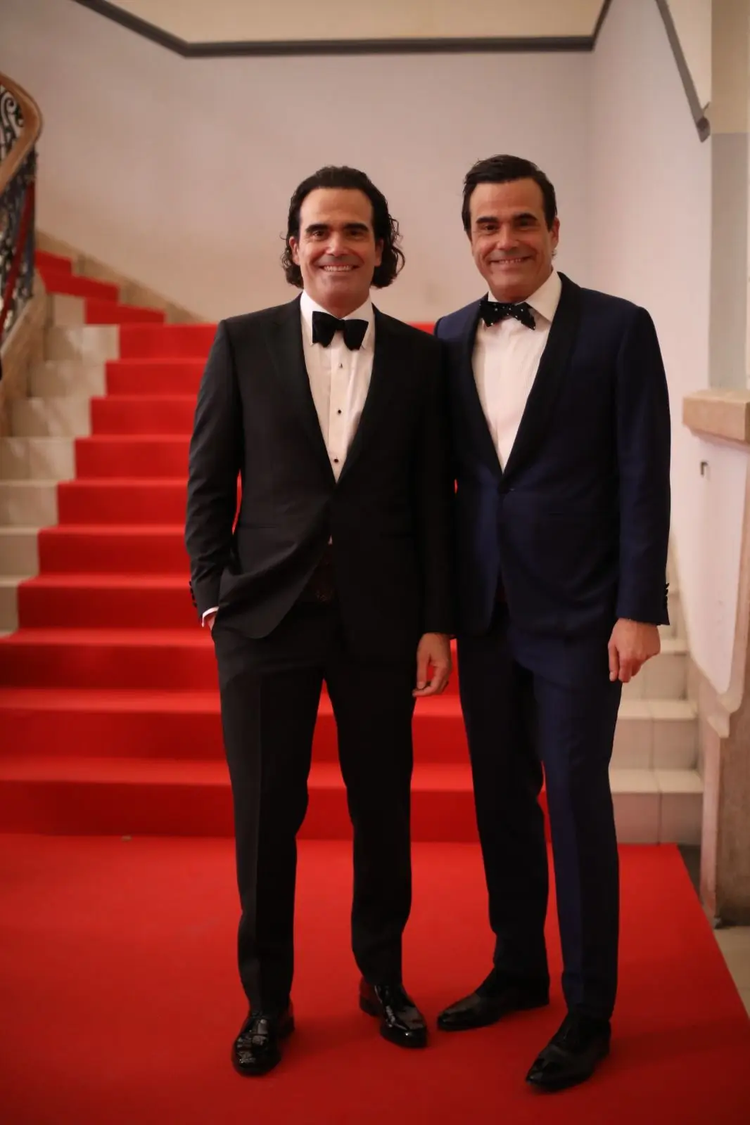 Marco Delgado faz-se acompanhar pelo irmão gémeo nos Globos de Ouro ...