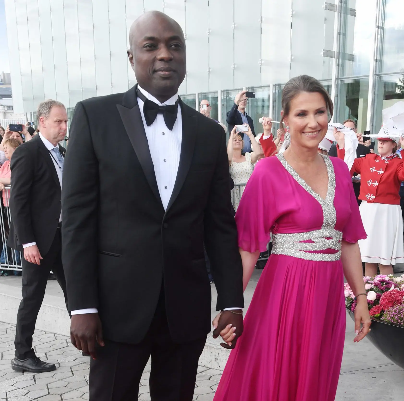 Princesa Martha Louise da Noruega adia casamento. Estado de saúde do ...