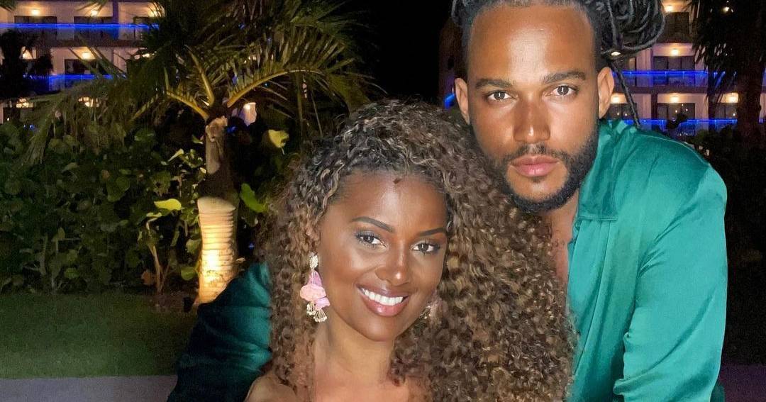 Vocalista dos Calema casou! Veja as imagens - Fama Show