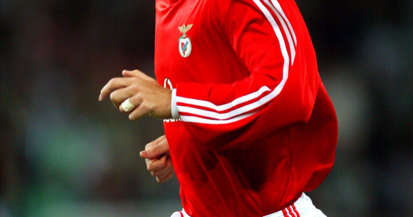 Miklós Fehér morreu há 20 anos. Futebolista é recordado pela irmã com ...