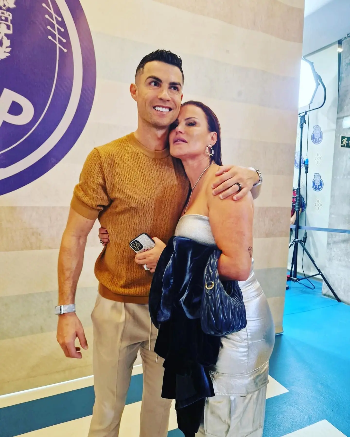 Cristiano Ronaldo recebe dedicatória especial de Elma Aveiro: “Estamos ...