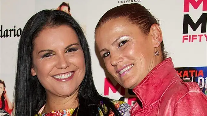 Elma Aveiro faz 50 anos e a irmã fez “16 horas de voo” para estar ...