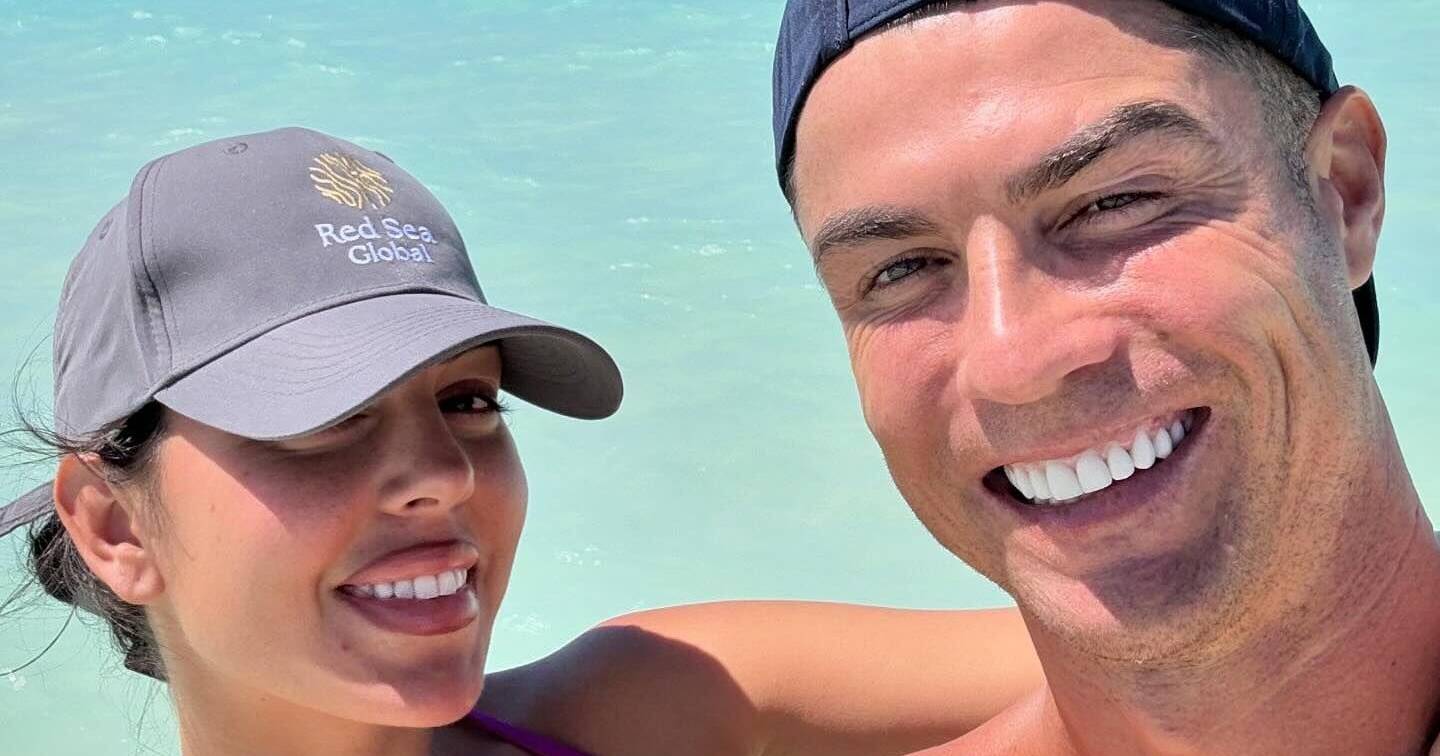 ‘O amor está no ar’! — Cristiano Ronaldo e Georgina apaixonados em destino paradisíaco - Fama Show