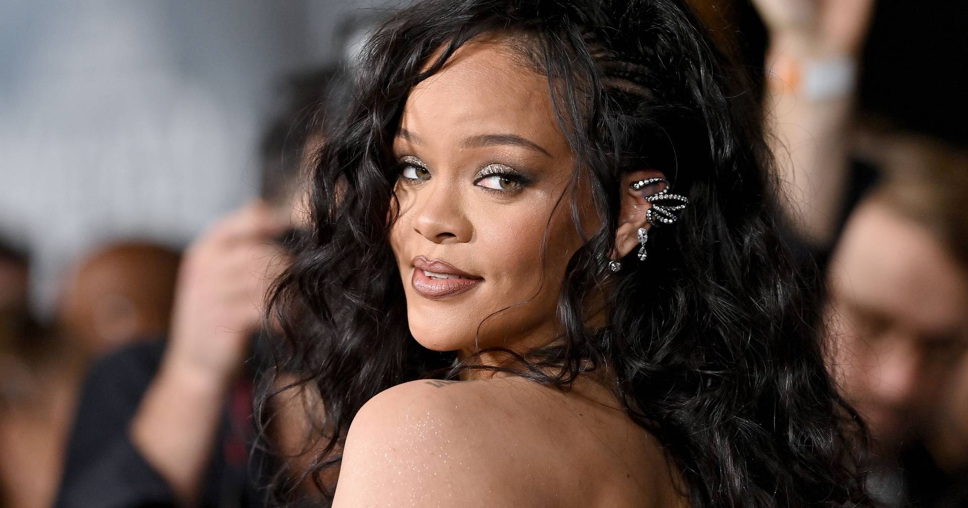 Que amor! Rihanna mostra fotografias inéditas com os dois filhos - Fama ...
