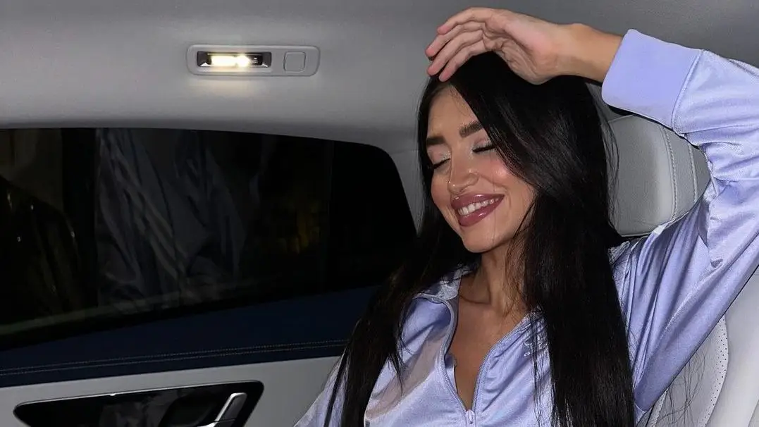 India Malhoa já montou a árvore de natal - e a cor pode (mesmo ...