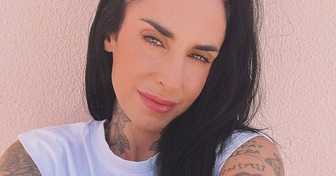 Falámos com três jovens que tatuaram com Sofia Dinis - e há mesmo quem tenha removido um dos ...