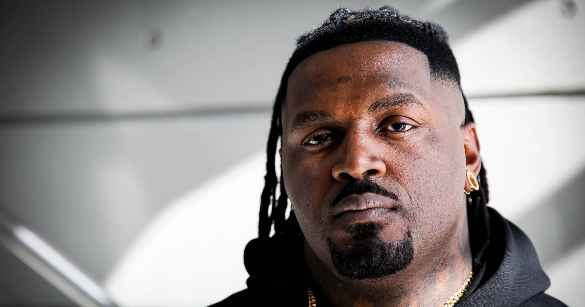 Detenção de Plutónio: Rapper terá alegadamente agredido um militar da ...
