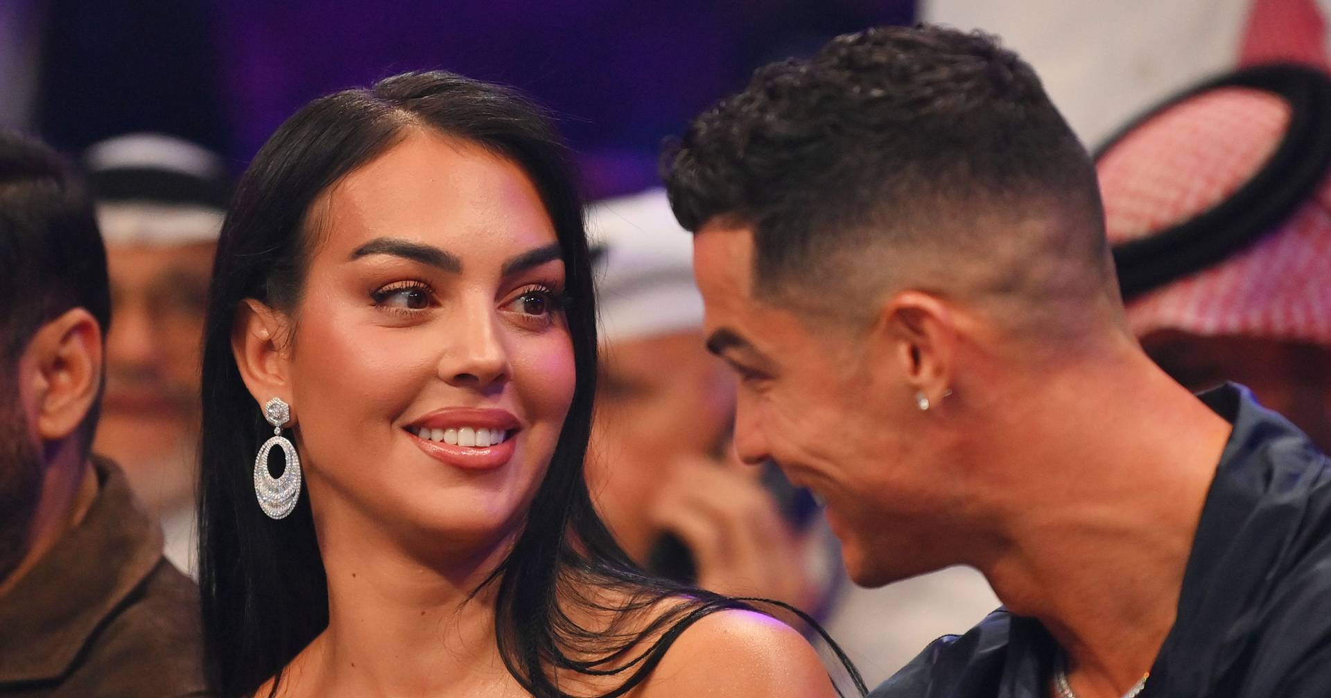 Georgina Rodríguez marca presença em Alvalade para apoiar Cristiano ...