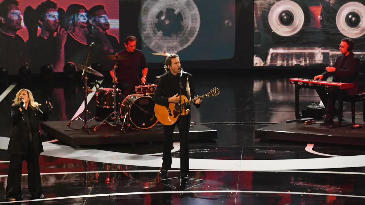 O desejo dos Silence 4 antes de levarem os Globos de Ouro a terem "18 ...