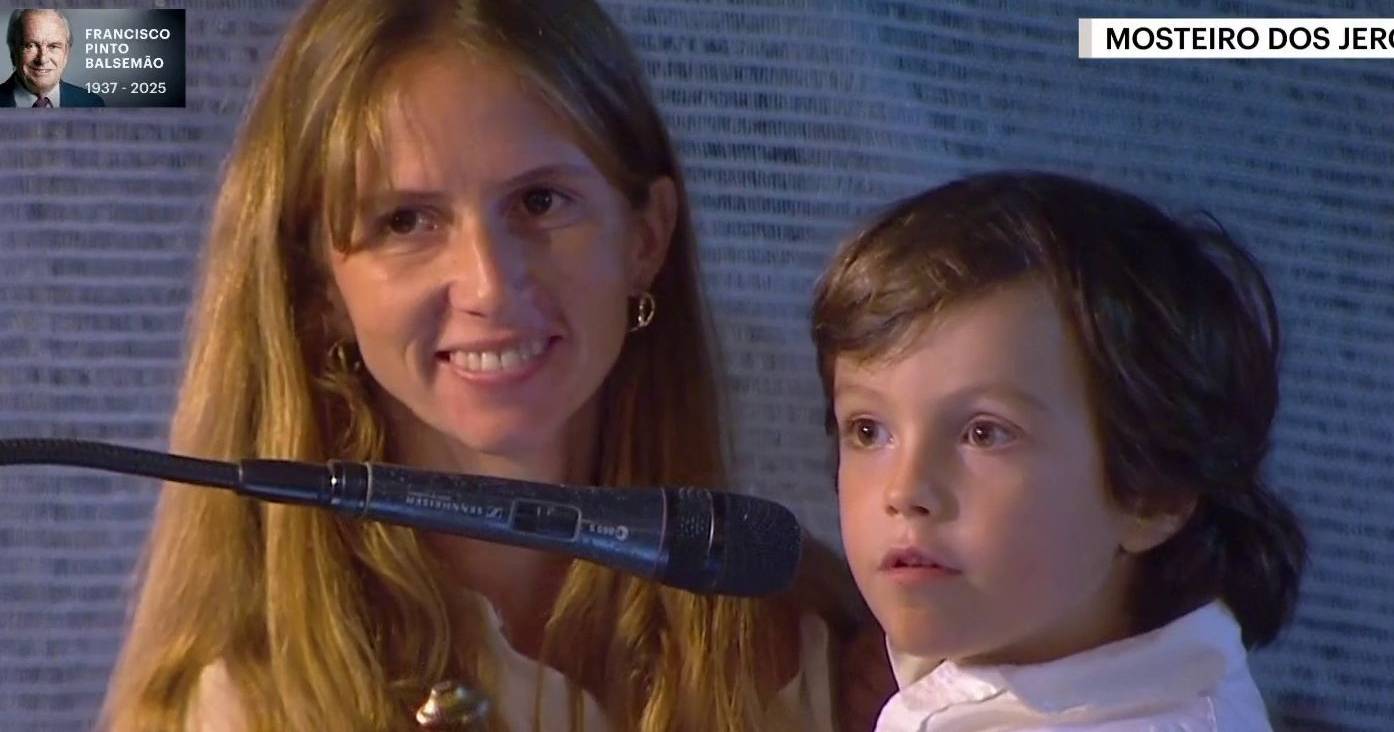 Netos de Pinto Balsemão protagonizam momento único na missa do último adeus: “Por todos os que ...