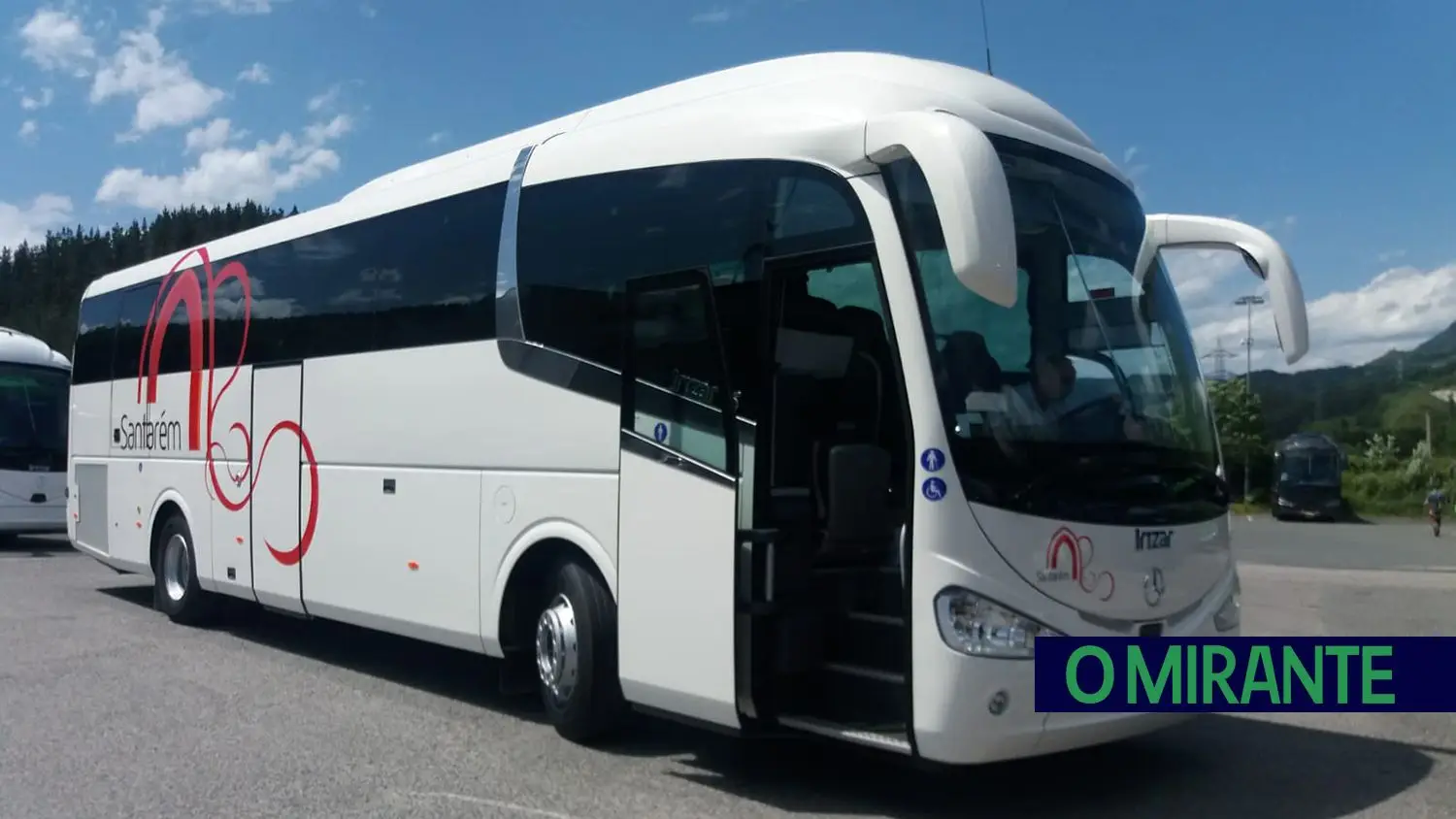 O MIRANTE | Câmara de Santarém comprou autocarro novo