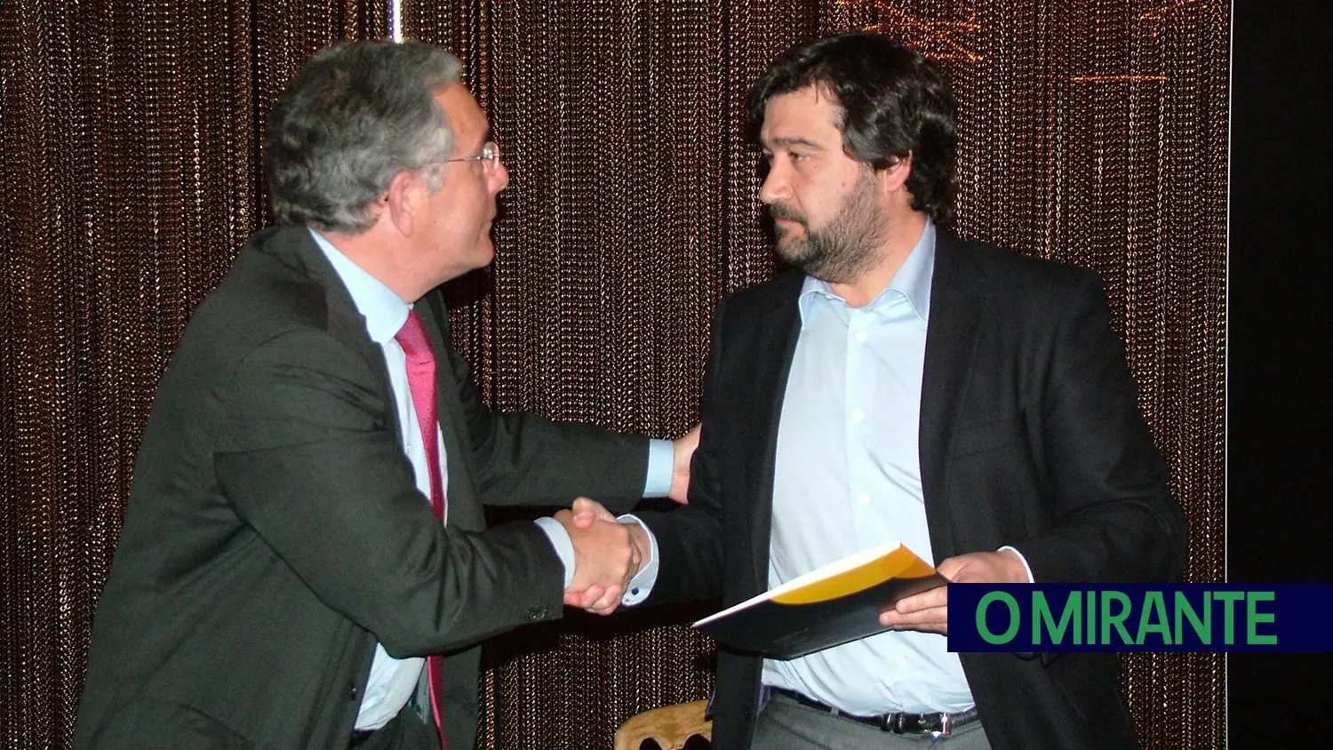 O MIRANTE | Câmara de Alpiarça não quer dar rendimento de legado à ...