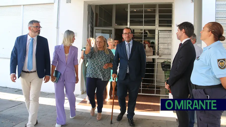 O MIRANTE | Há milhões para obras em escolas mas só a de Vialonga está ...