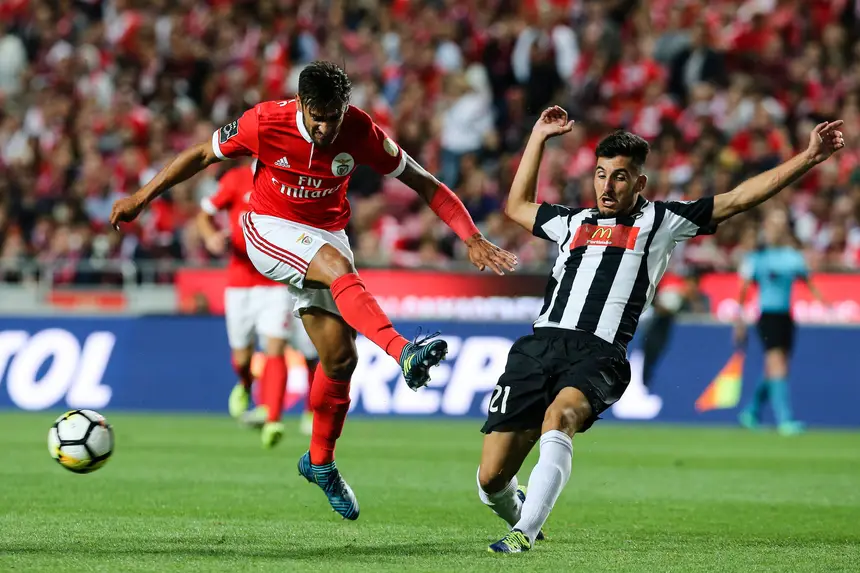 Vítor Oliveira: “Foi um grande chouriço que definiu o jogo” | Tribuna ...